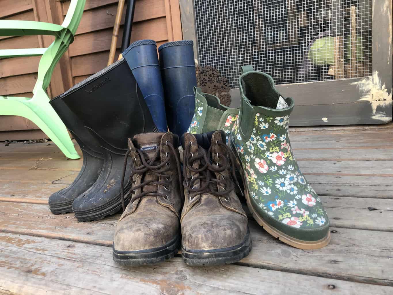 Best Farm Boots for Women - Safety Brands, Rain Boots, and More ...